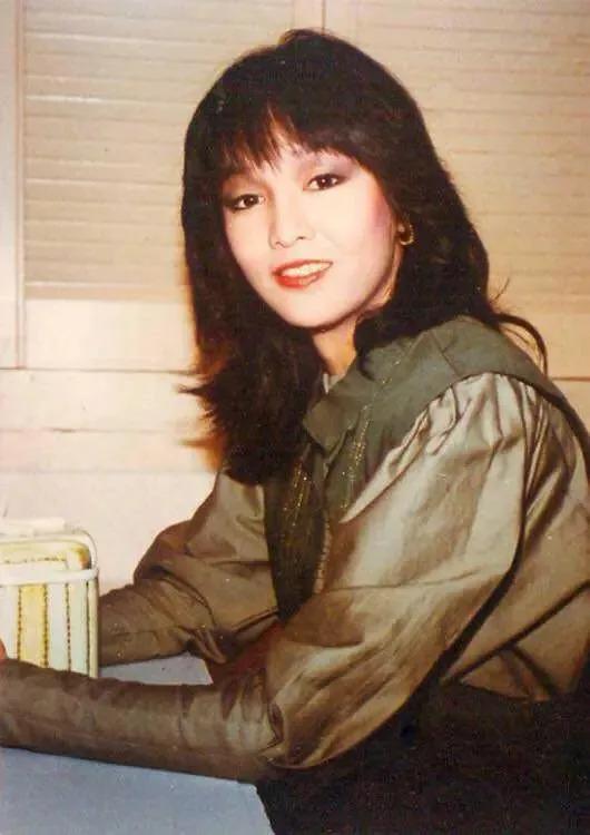 Zheng Yuling: When she becomes famous, she announces her retirement - iNEWS