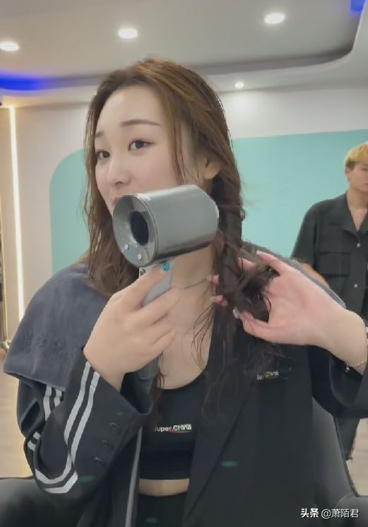 Half a month after Zhu Danwei got engaged, Chen Yanan started over with ...