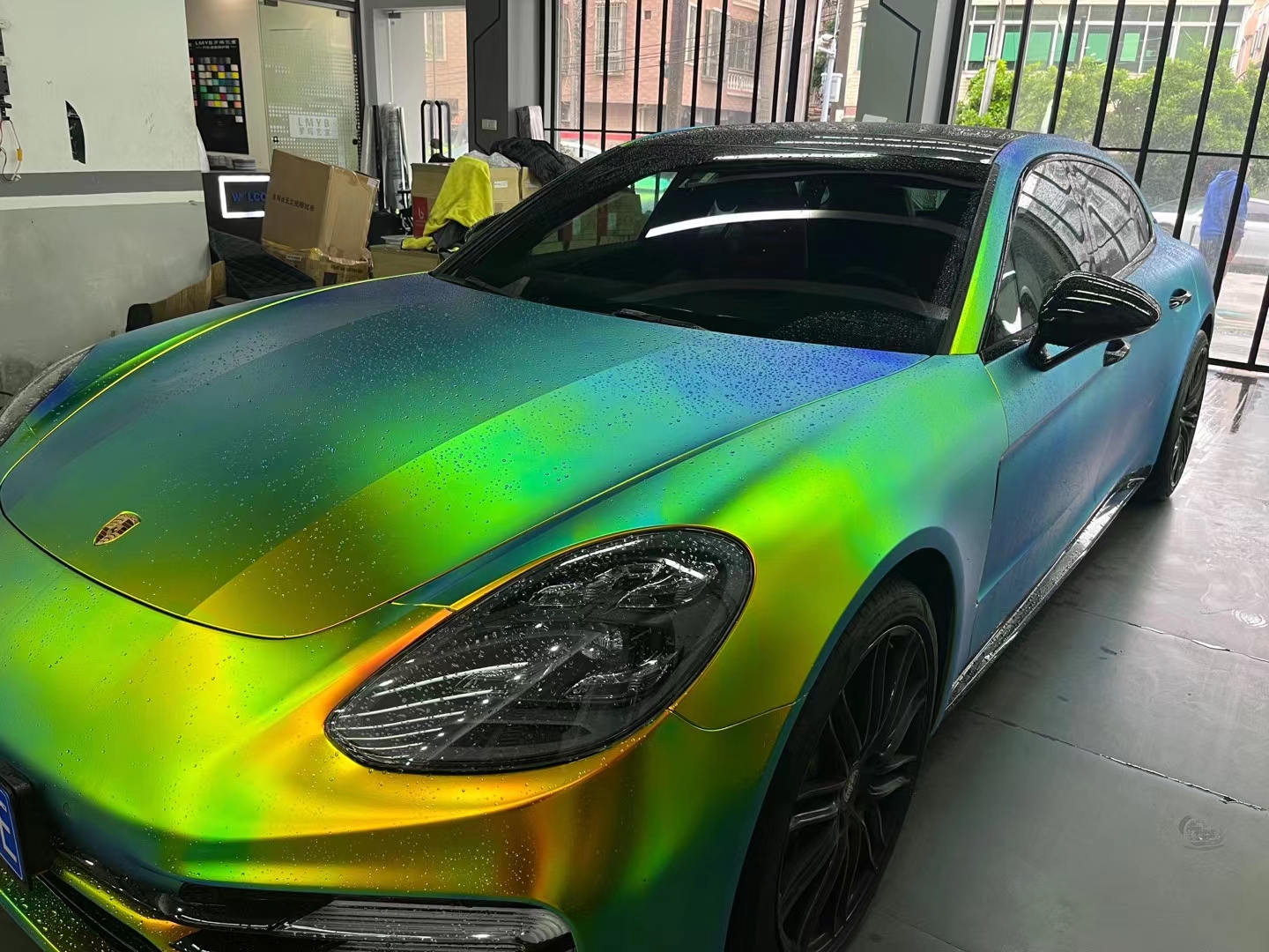 Porsche Camus color changing film Sub-Rainbow electroplating green ...