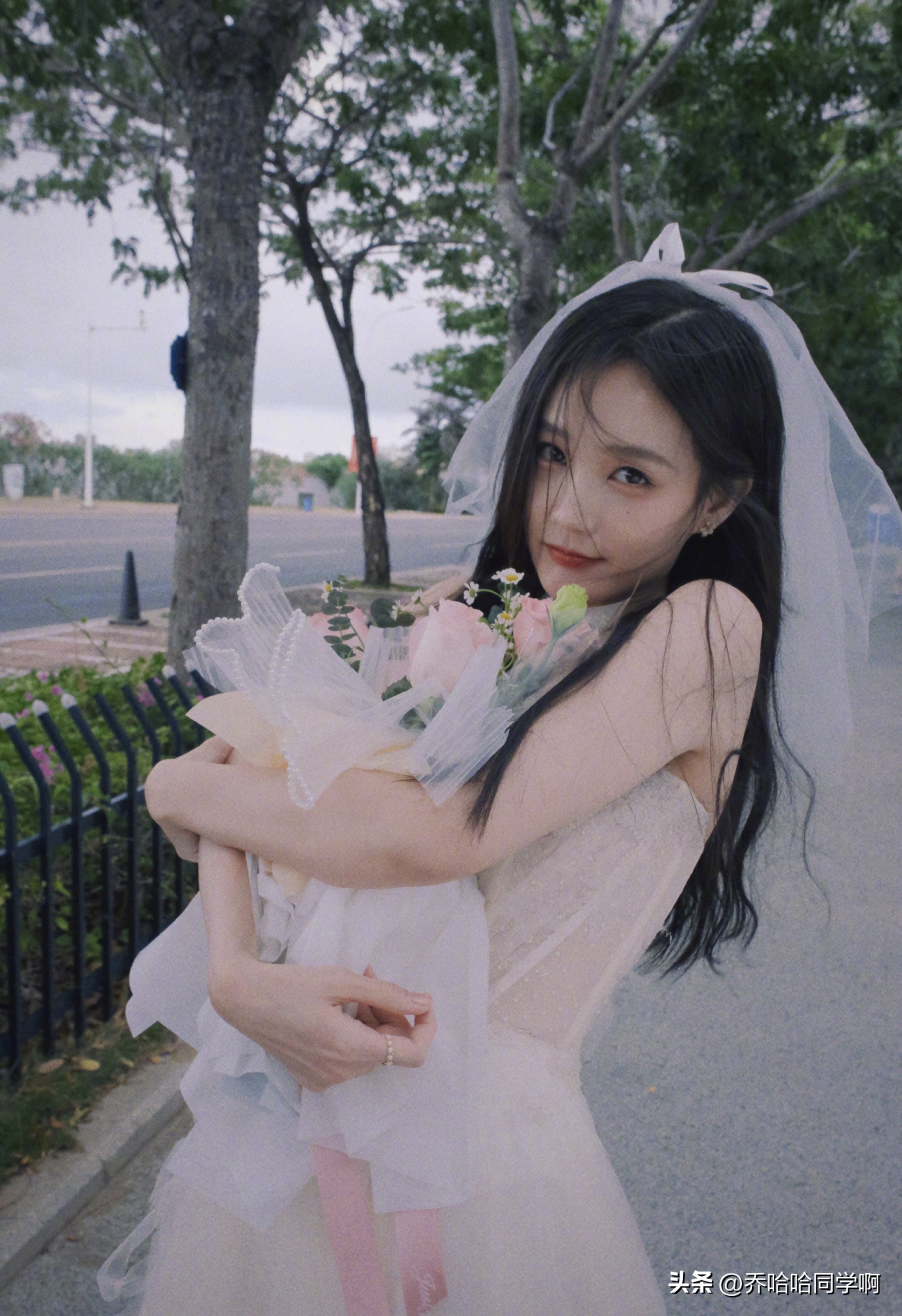 Although the role of Meng Yu played by Li Yitong is controversial, why ...