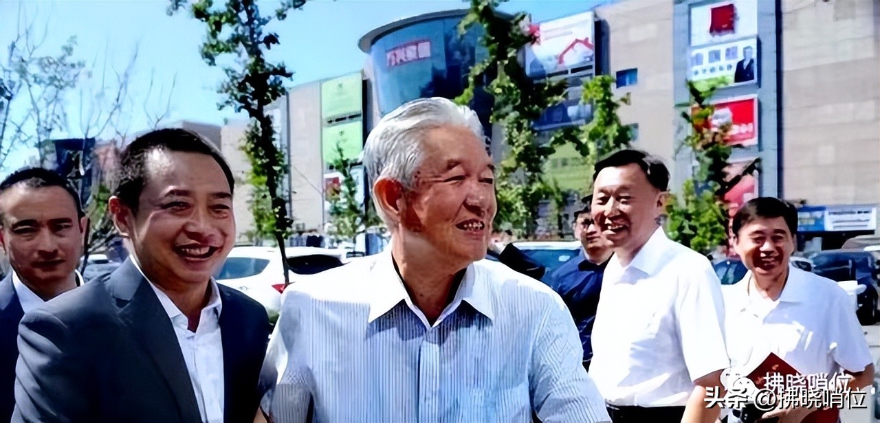 Hao Guangqian: Praise the old chief General Pei Huailiang - iNEWS