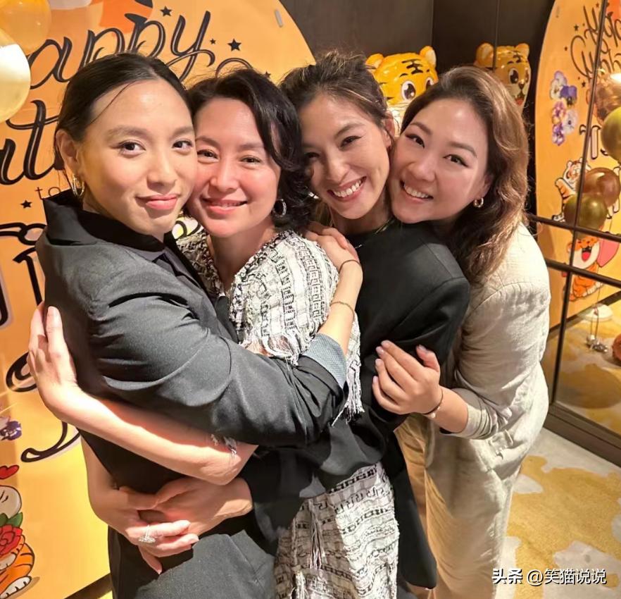 He Chaoqiong's goddaughter posted a photo to celebrate her birthday ...