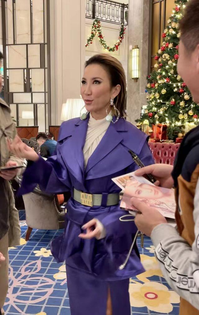 The queen of music, Coco Li, attended the brand event, wearing a long ...