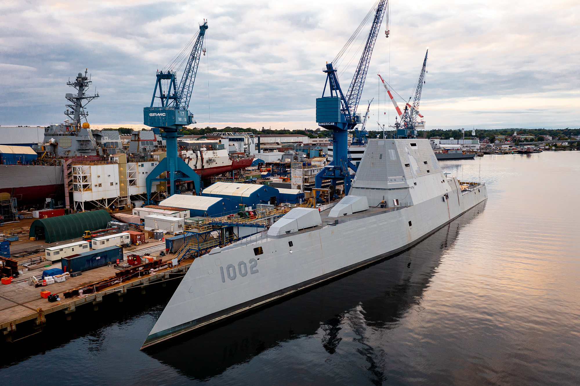 $7.5 billion worth of waste?The US 10,000-ton stealth destroyer is ...