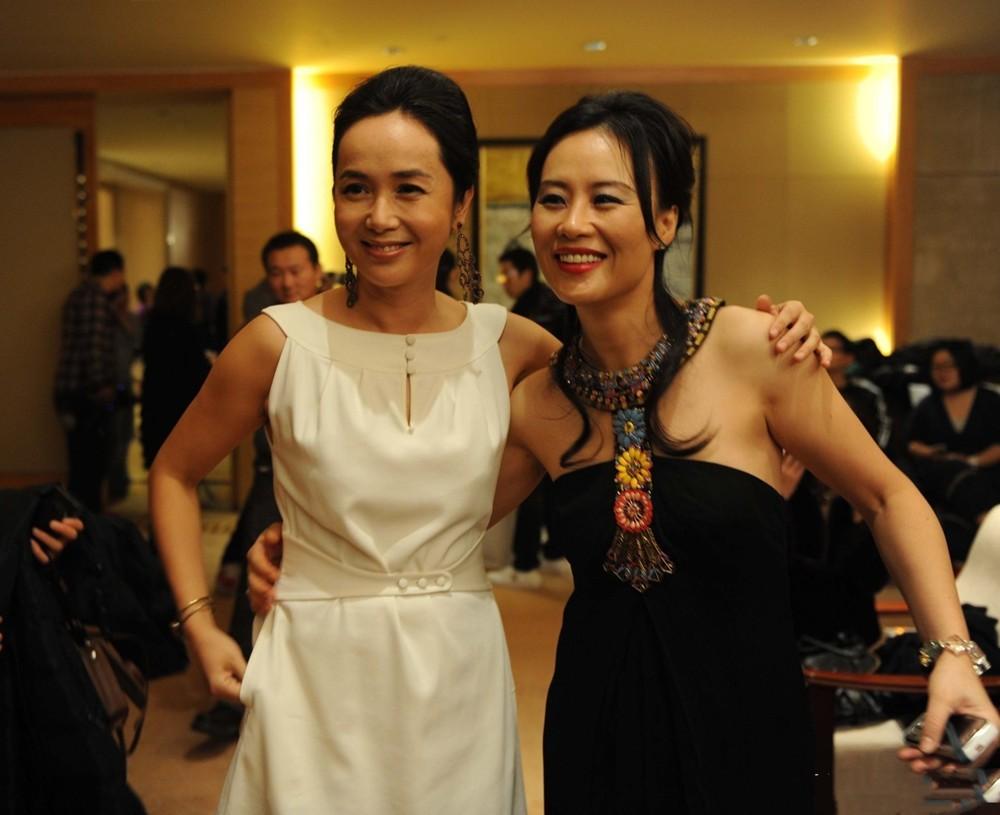 The same wrinkled face, 56-year-old Jiang Wenli's aura is not as good ...