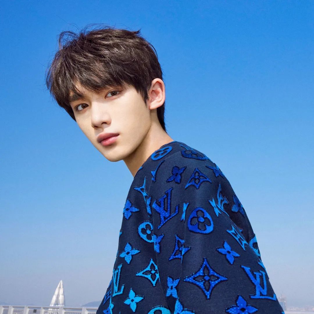 Little gossip, Jing Tian, Chen Feiyu, Li Xianlei Jiayin - iNEWS