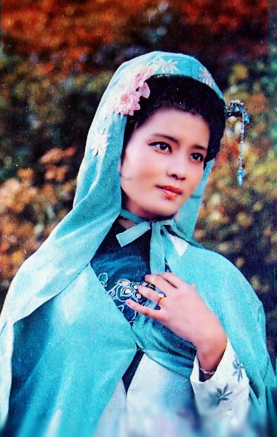 Nostalgic photos of Du Shiniang in the movie - iMedia