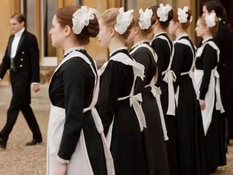 How Servants Lived in Victorian England: Enslavement, the 17-Hour Day ...