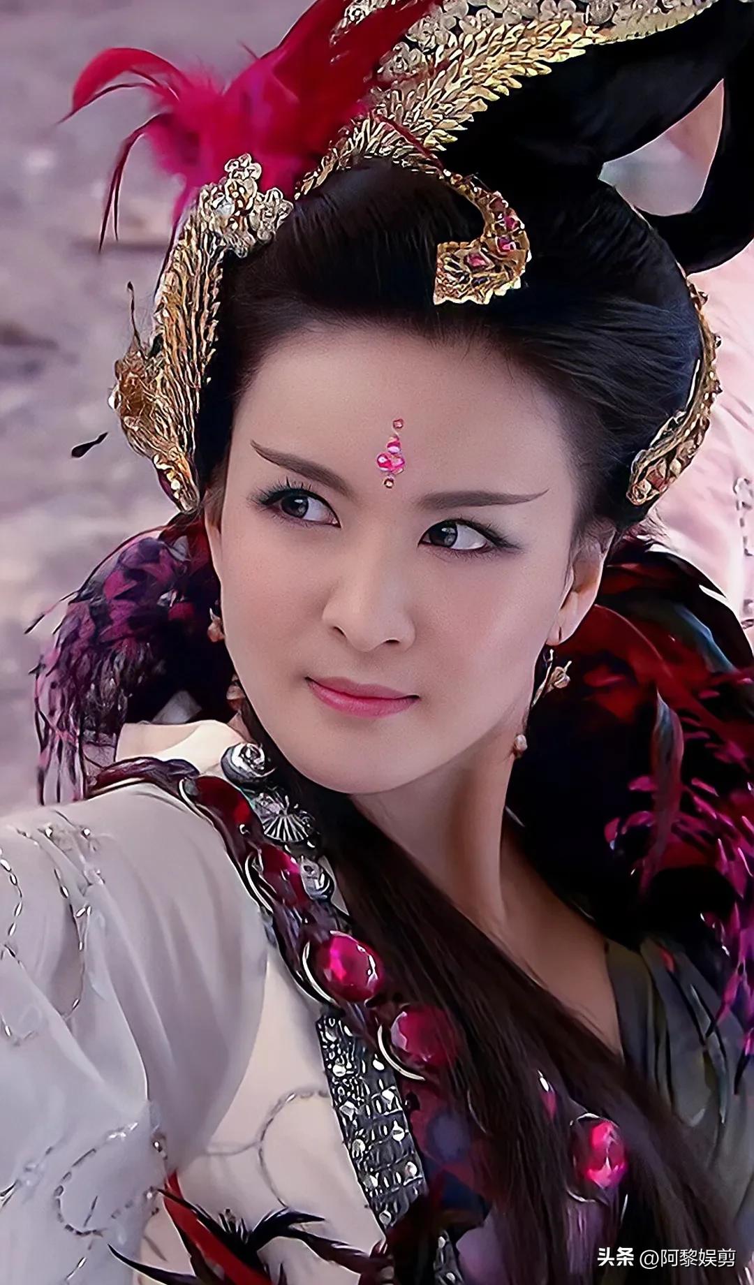 Feng Qingqing played by Zheng Yitong is so beautiful - iNEWS