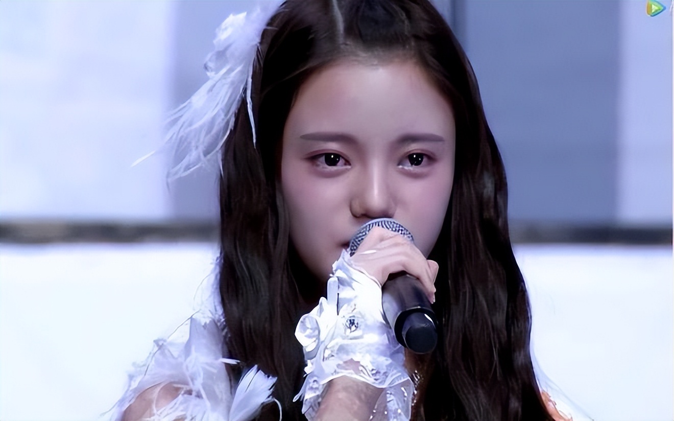 Jenny Sun: From a Mermaid on the Seine to a Little Fox in Till The End ...