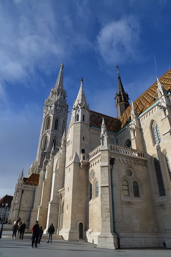 What was Hungary like in medieval times? - iNEWS