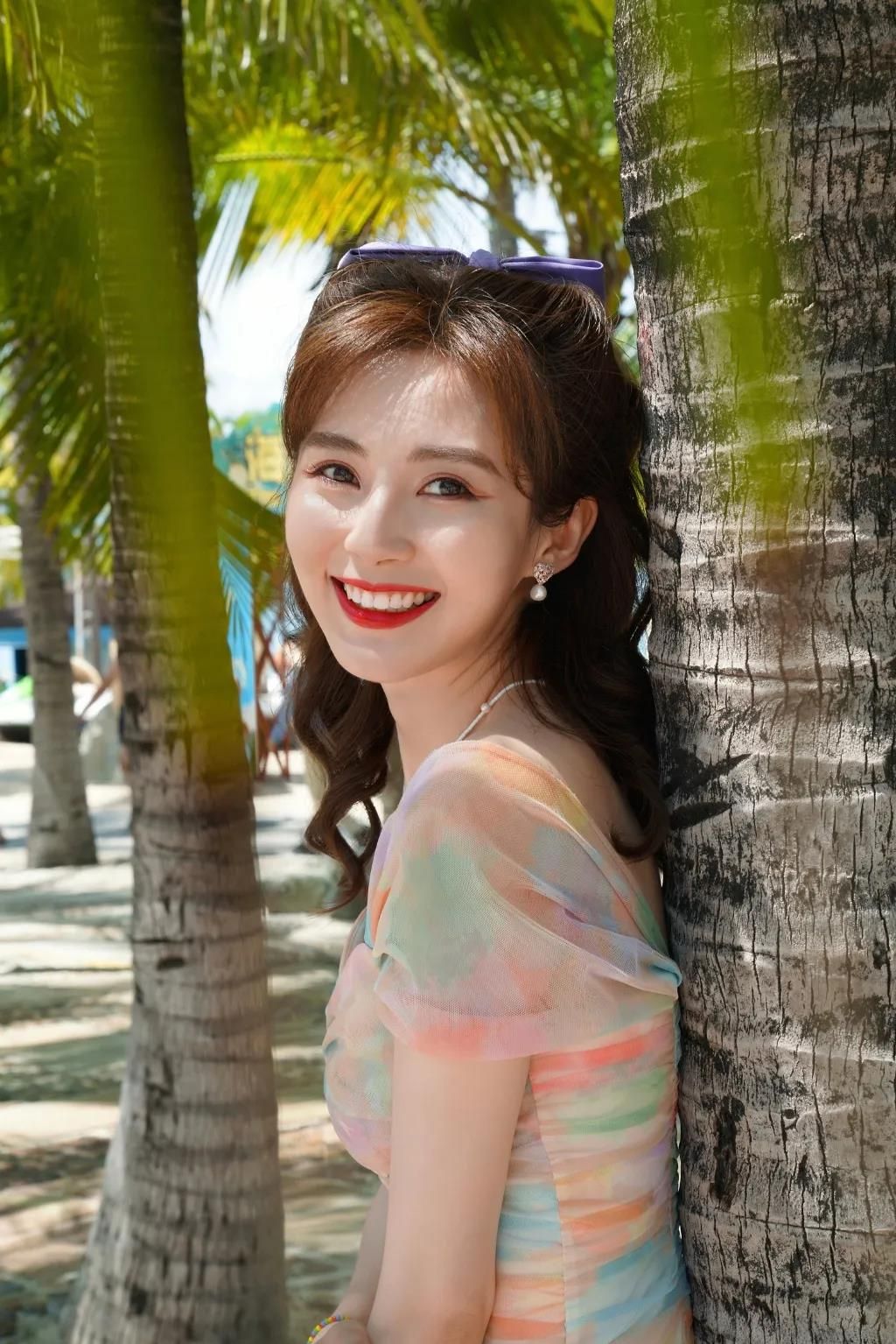 Lu Chen, a popular actress with both strength and beauty - iNEWS