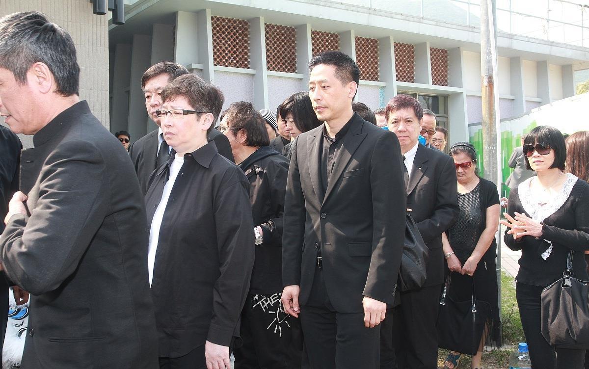 The artist who thought she was retiring, but actually died long ago ...