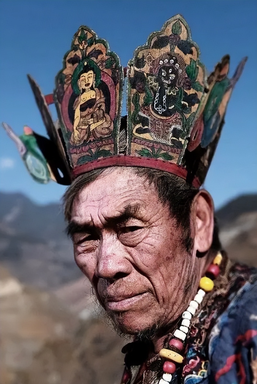 Archaeological discovery of "mysterious" fragments of Dongba script ...