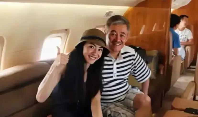 Zhao Benshan's wife, Ma Lijuan - iNEWS