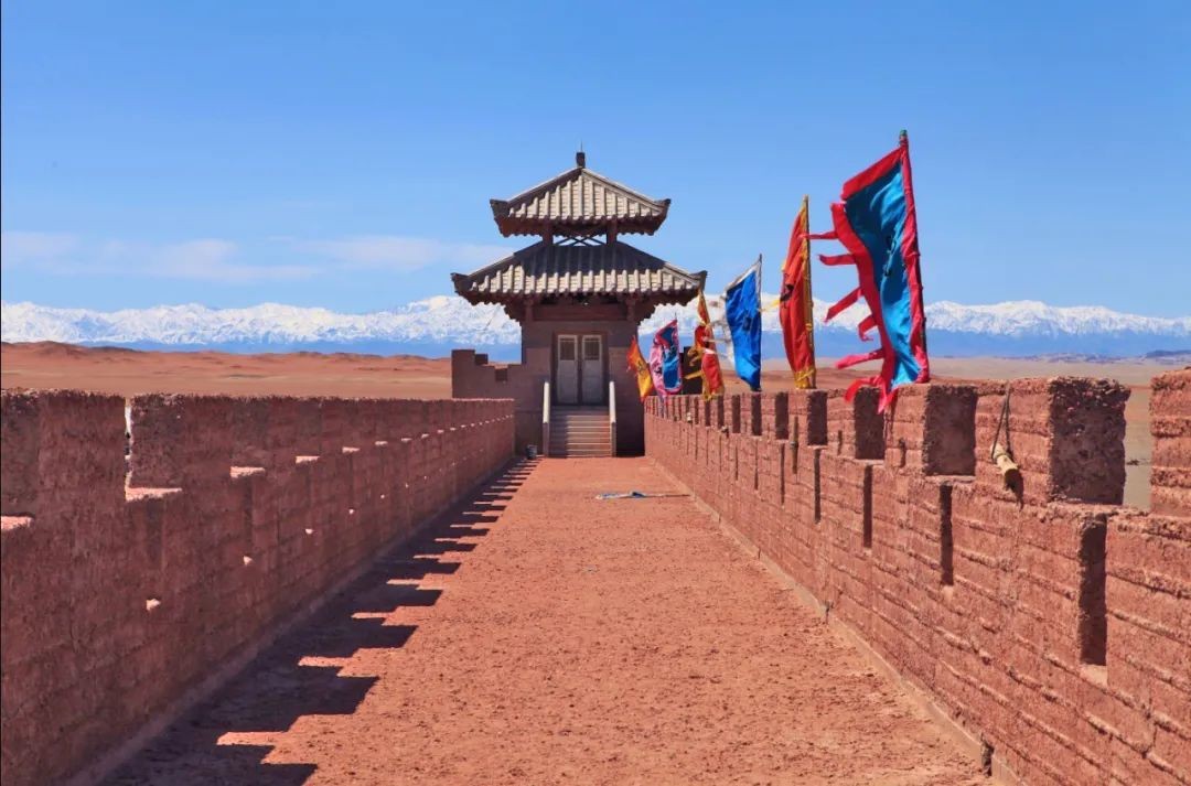 Listen to Dunhuang Yangguan telling the story of autumn - iNEWS