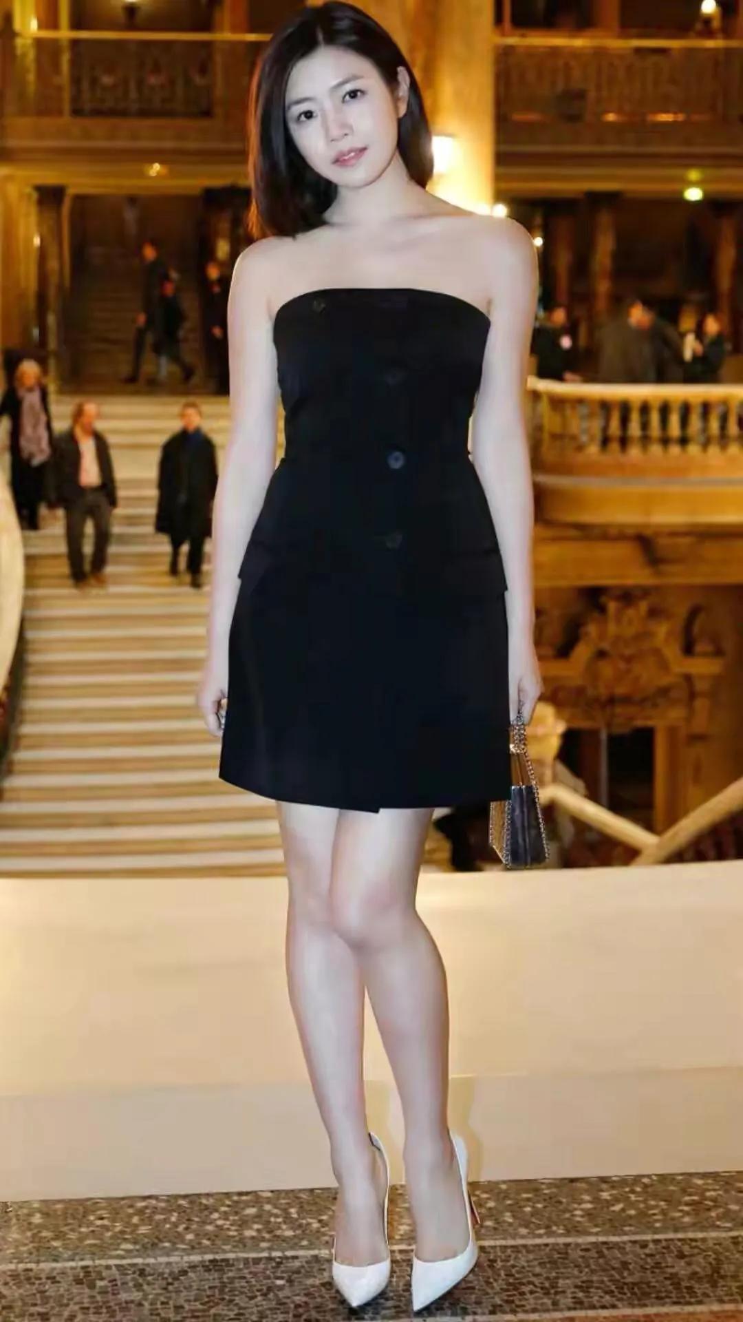 Michelle Chen sexy body - iMedia