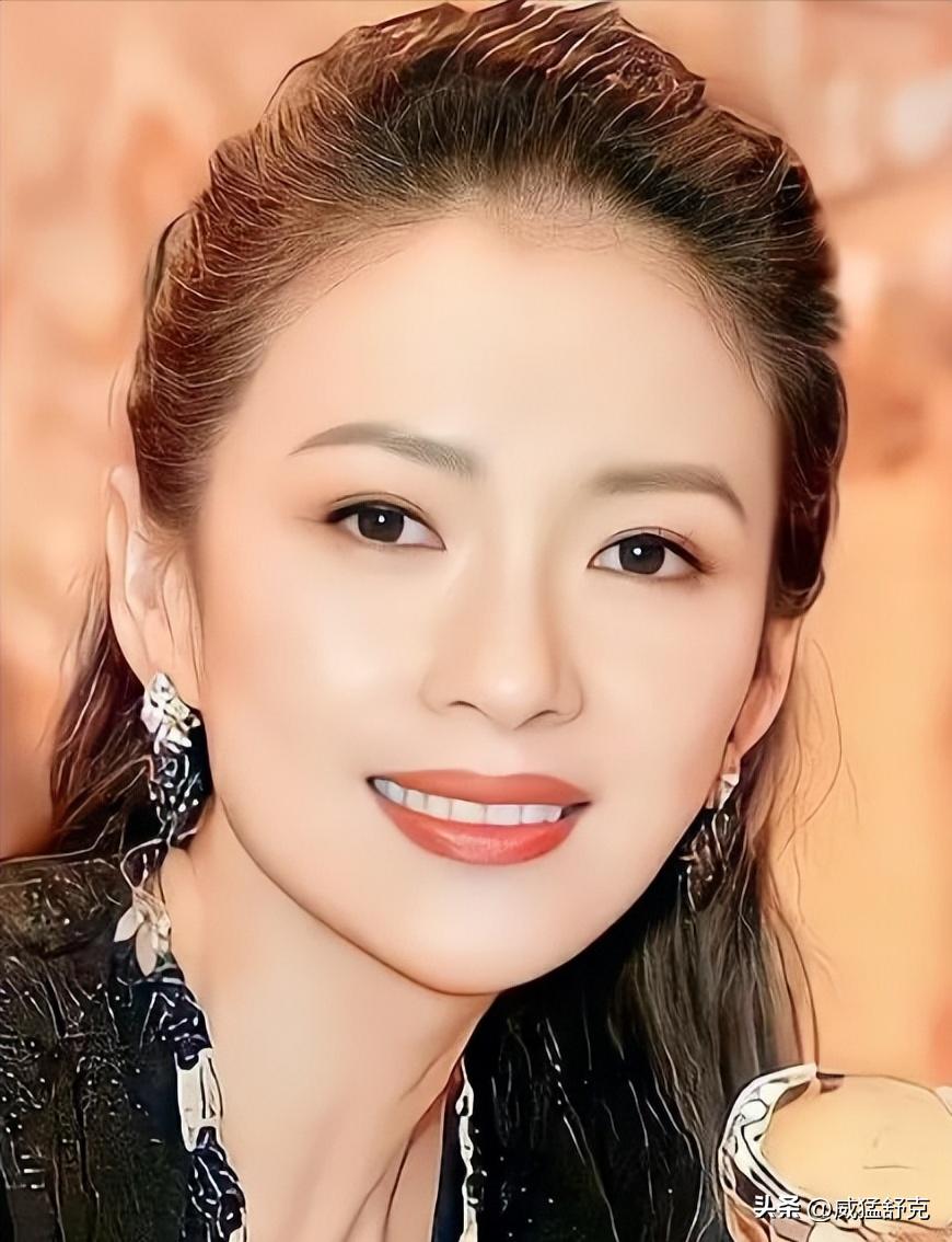 On this day, Zhang Songwen is like the stars and the moon, Zhang Ziyi ...