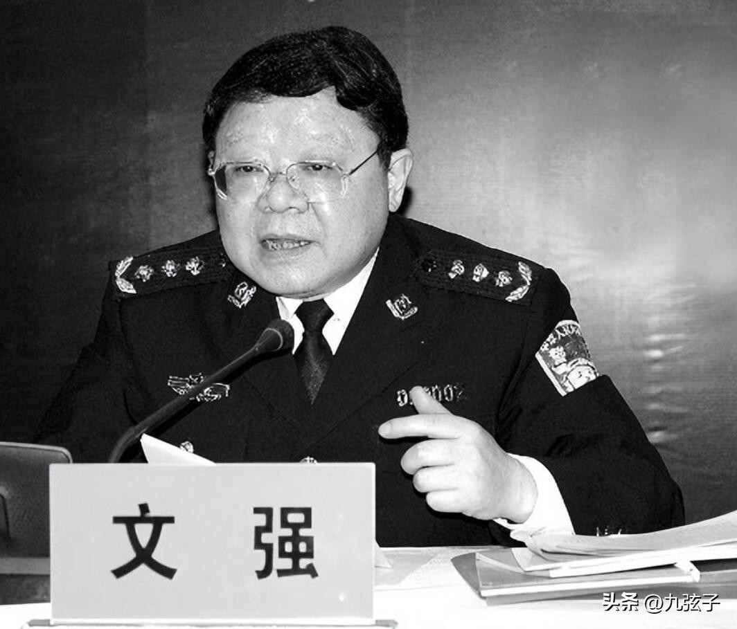 The private life is chaotic, and 16 little fresh meats are taken care ...