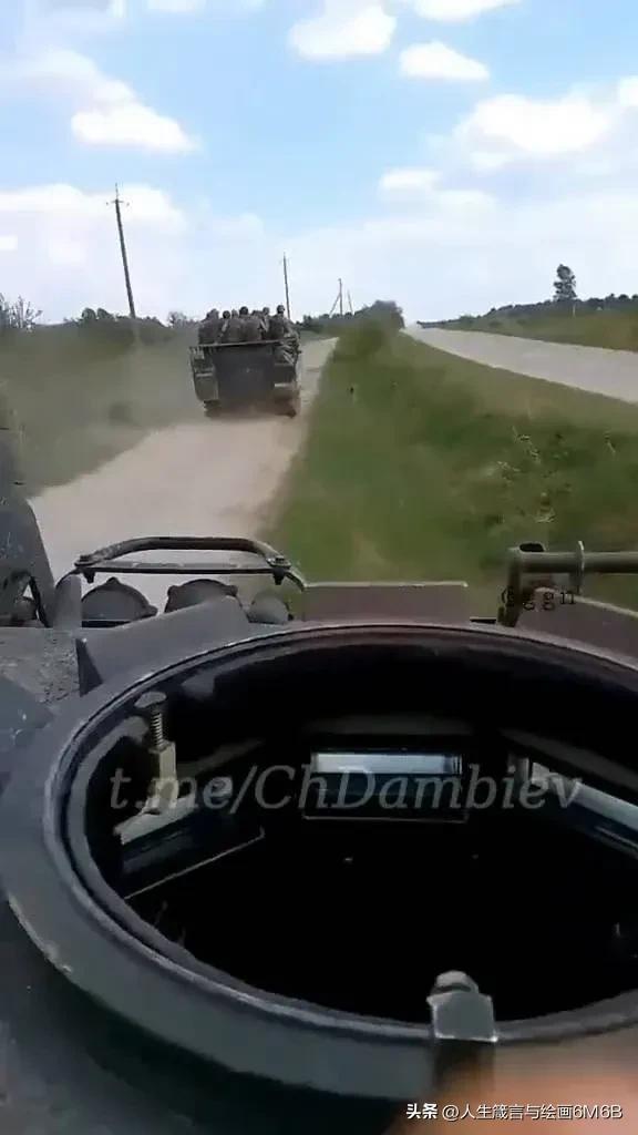 Ukrainian YPR-765 armored personnel carrier - iNEWS