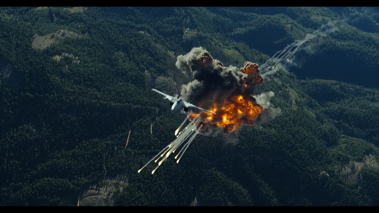 After 36 years, Tom is still the same, and the sequel to "Top Gun 2" is ...