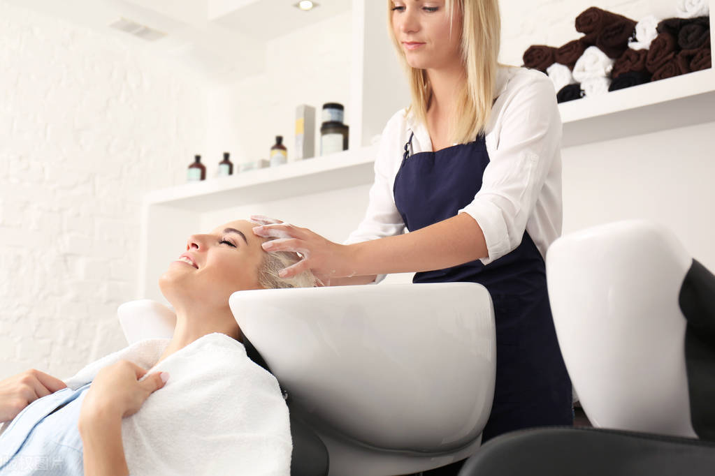 How to wash your hair properly? Here is the correct way to wash your ...