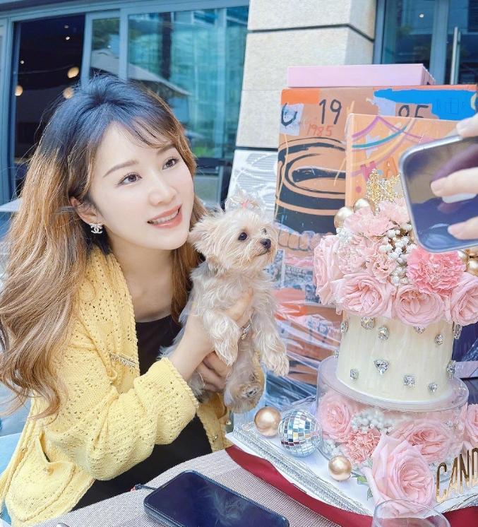 "Pregnant" Li Nian's 38th birthday party, received a huge bouquet of ...