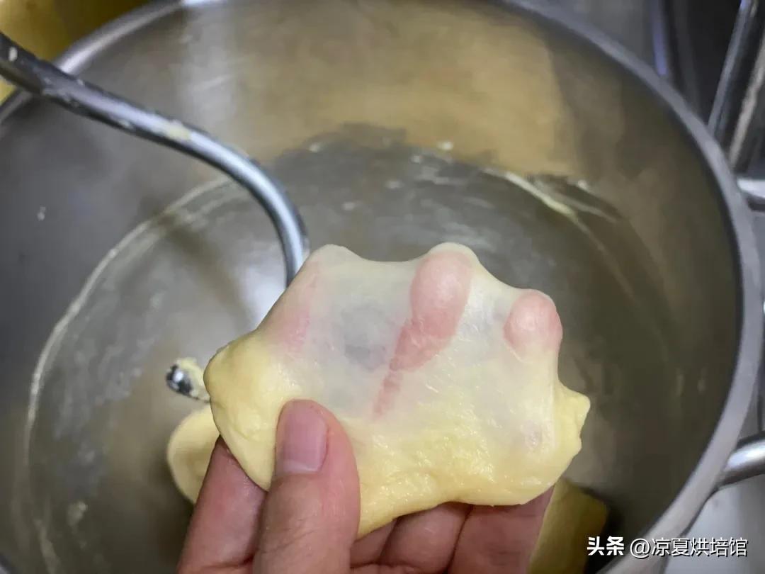 Super satisfying lava bread, the cheese inside is like lava from a ...