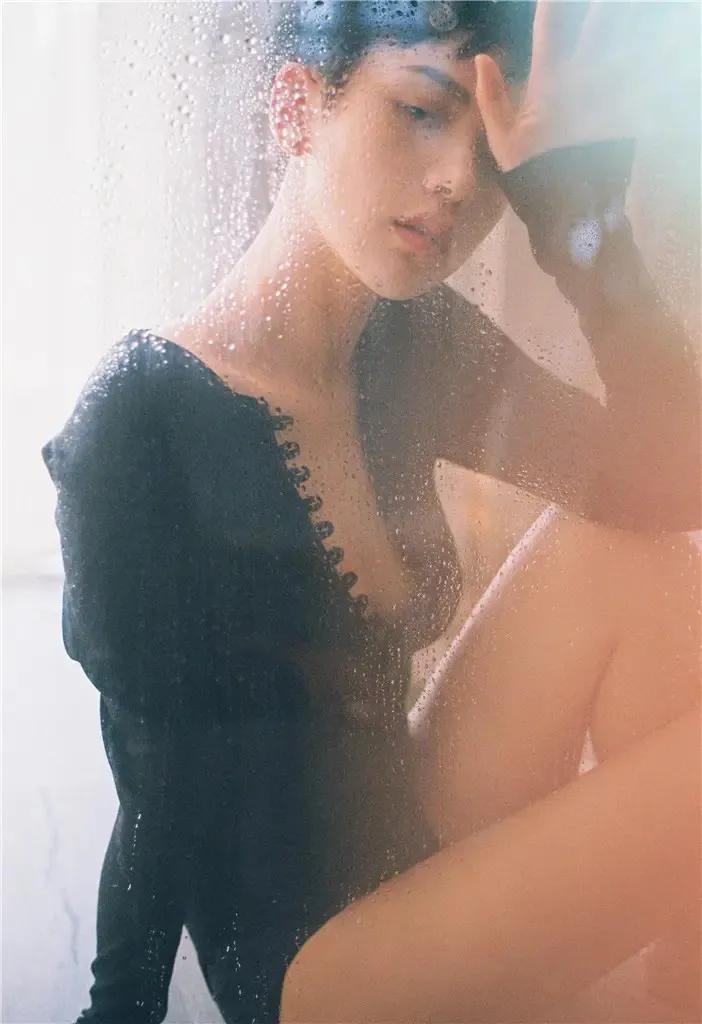 Li Xiaofeng sexy fashion photo - iNEWS