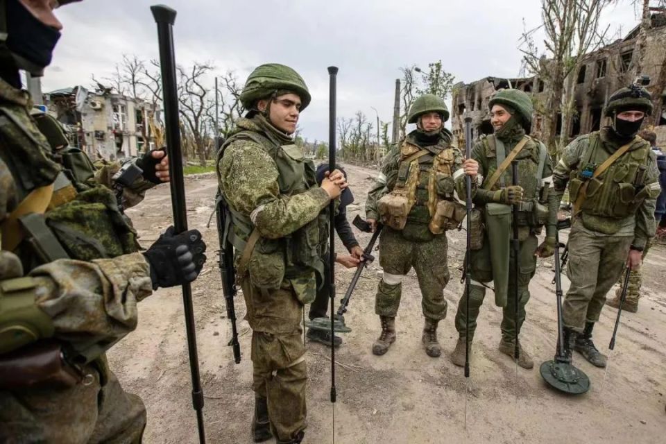 Remember Mariupol? The Azov battalion surrenders here! City ...