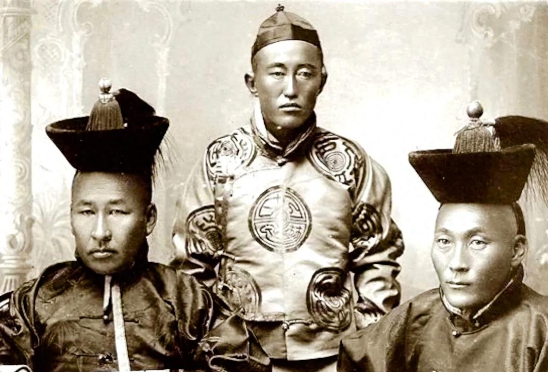 Who should be responsible for the independence of Outer Mongolia, the ...