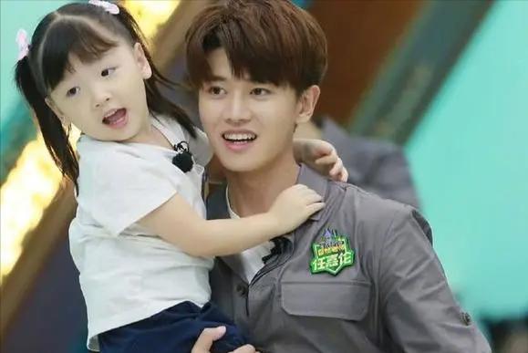 The woman behind Ren Jialun, her husband became famous, Nie Huan: I am also happy to be a full ...