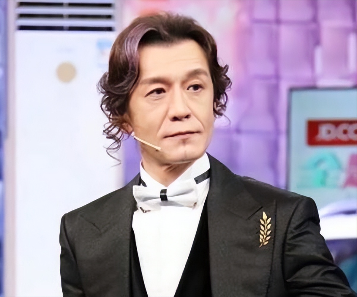 "CCTV celebrity" Li Yong: died at the age of 50 and was buried in the ...