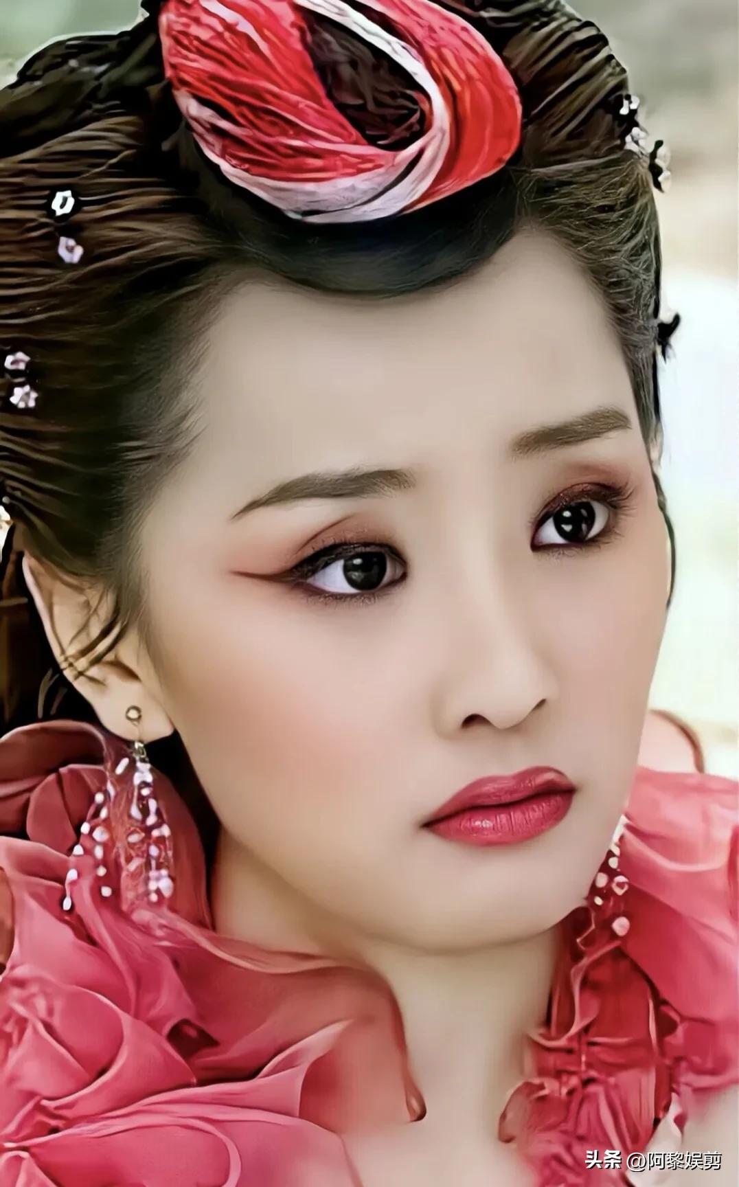 Princess Liu Yang: Ice muscles and jade bones, picturesque eyebrows - iNEWS