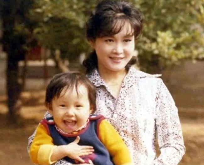 At that time, Jin Tielin said: Get a divorce. I can't harm you because ...