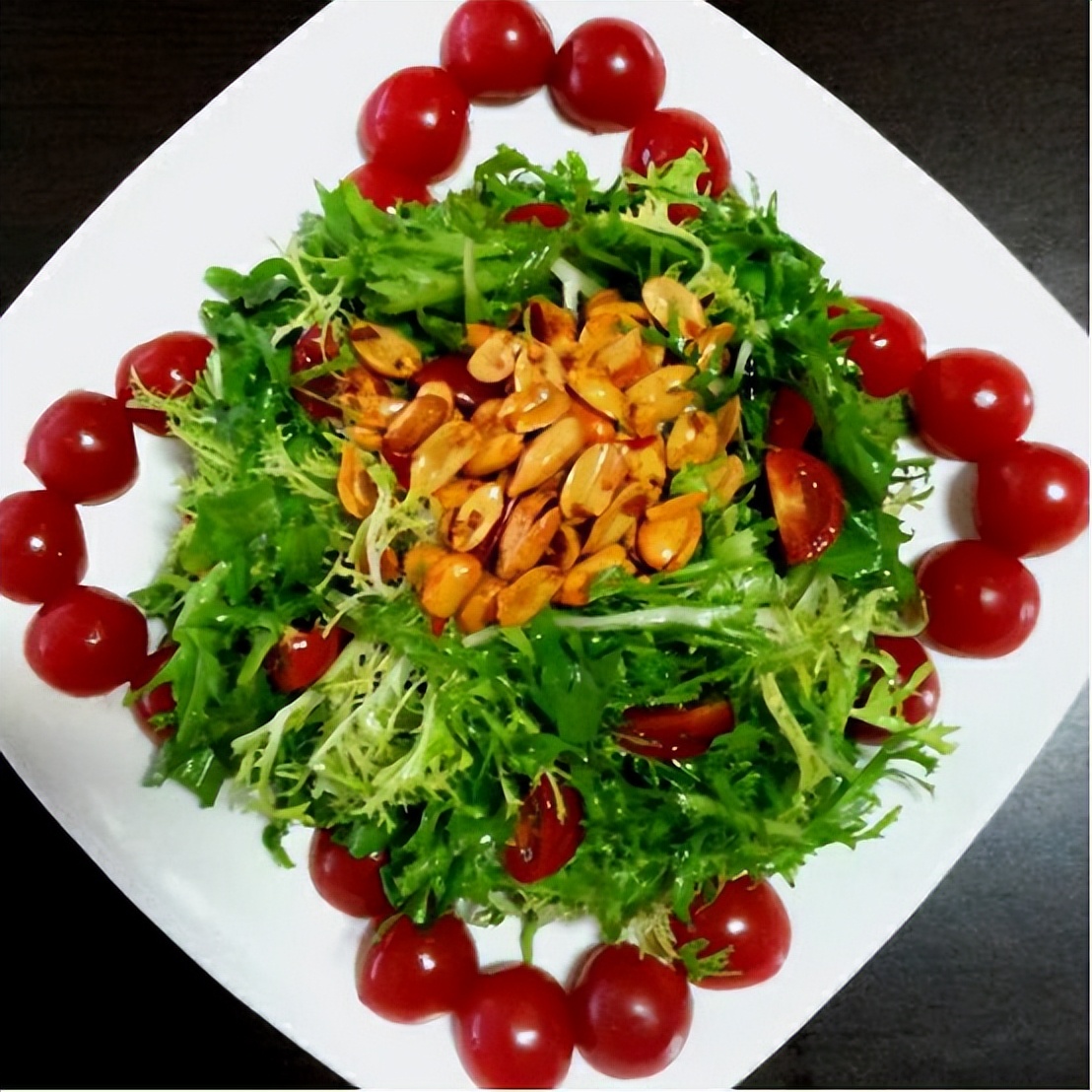 49 dishes to share, the ingredients are reasonable and taste very good ...