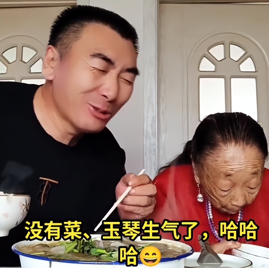 85-year-old Ma Yuqin went to the field to pick up radishes, but Li ...