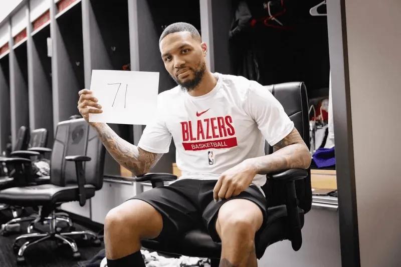 Lillard scored 71 points, the cartoon watch was exchanged for Rolex ...