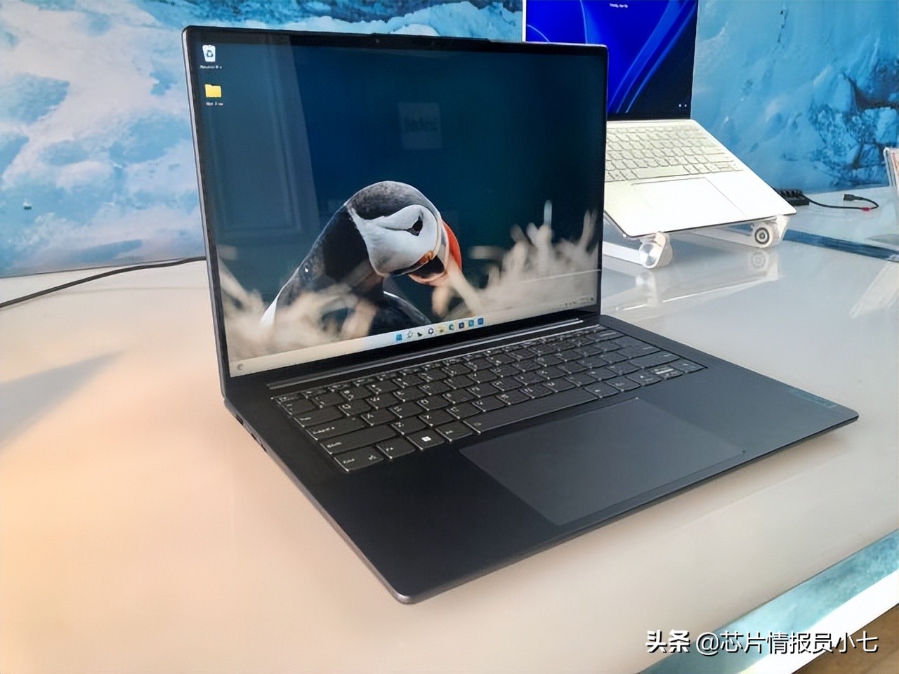 Lenovo's new Slim laptop, new clamshell design, available in AMD and ...