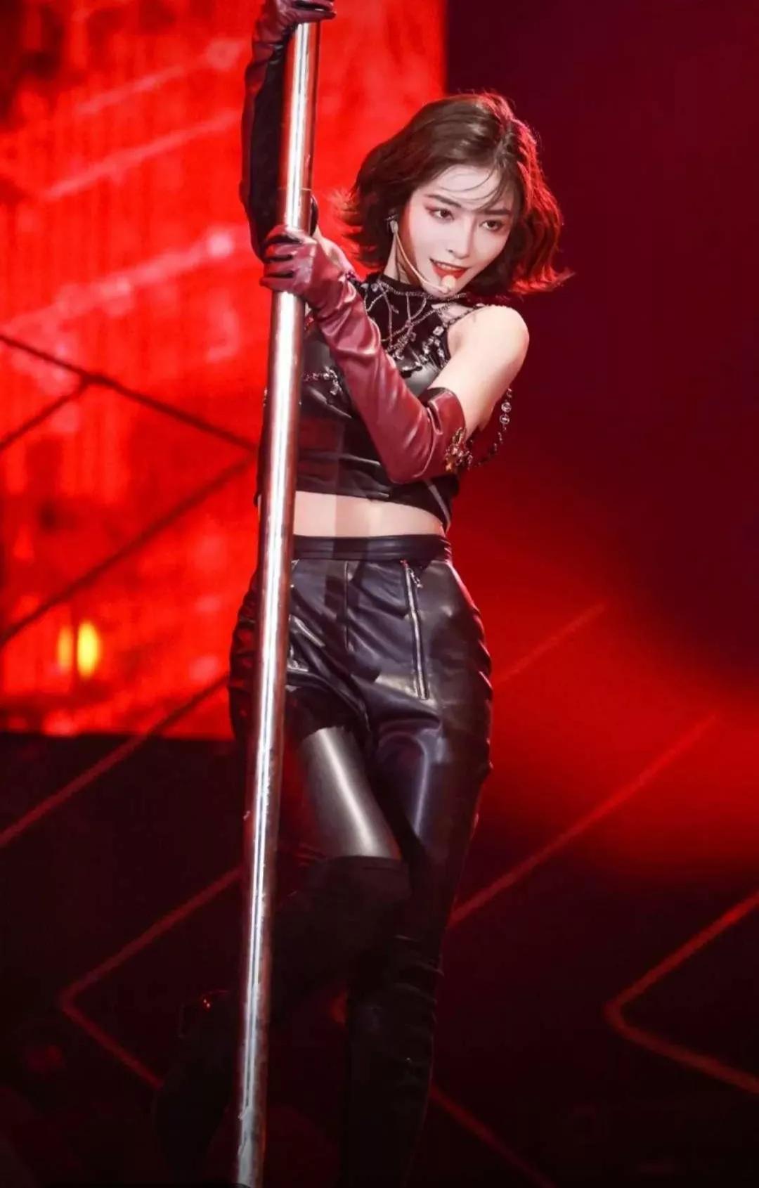 Mobile blockbuster, actress Sun Yi, Ni Ni, Xu Jiaqi and Zhang Xinyu - iNEWS