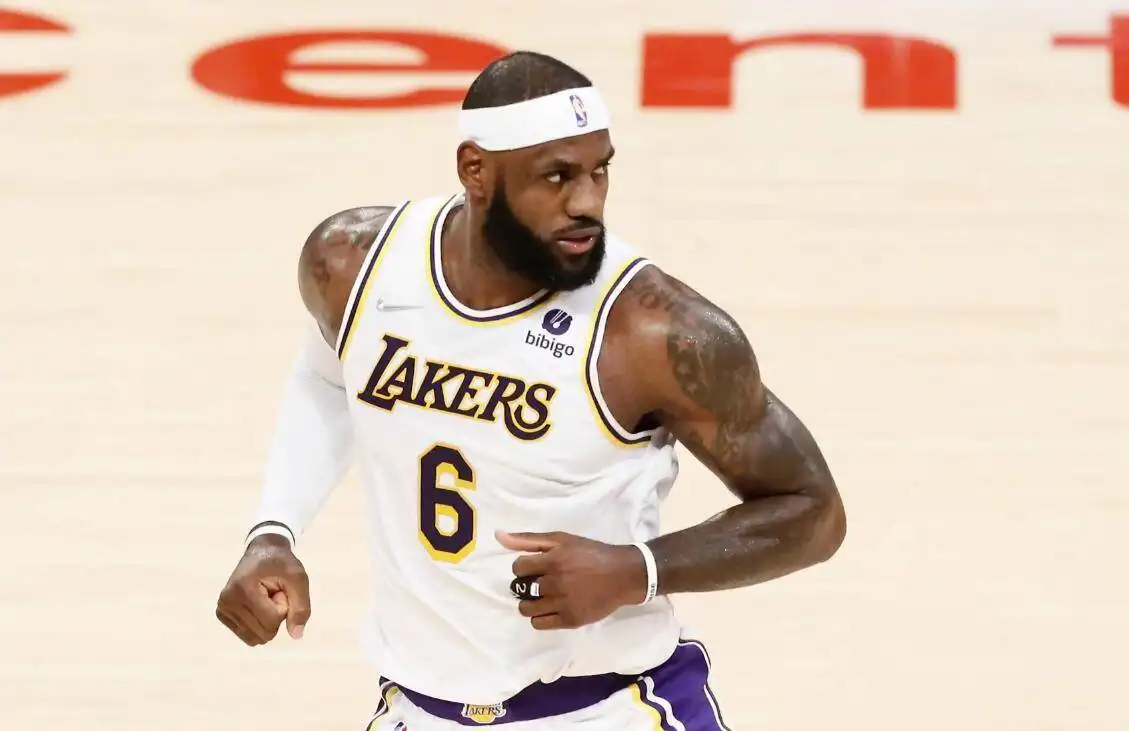 2 for 1 ultimate reinforcement!The Lakers lead the Rockets Mad Dog to ...