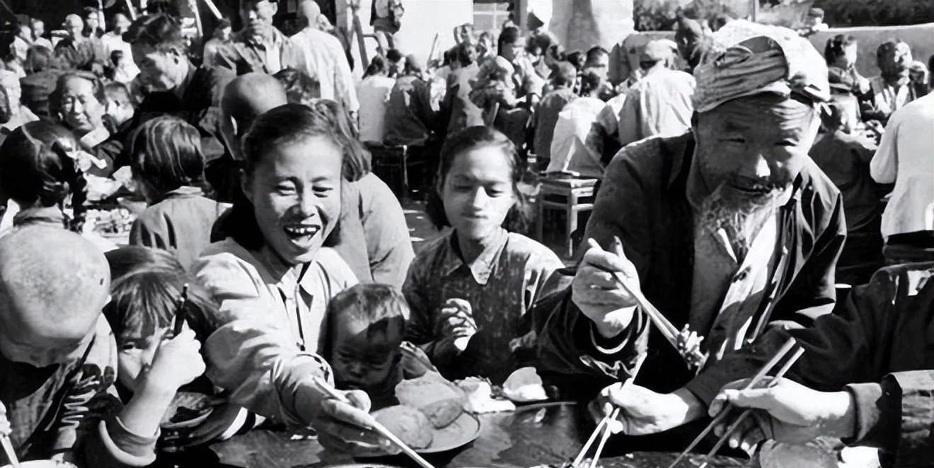 The Bitterness of the People's Commune Canteen - iNEWS