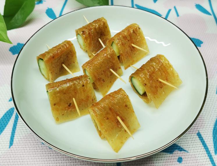 No one can resist these immortal ways of eating spicy sticks - iNEWS