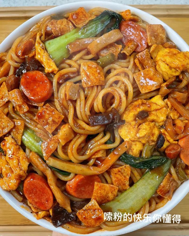 "What color do you like? Of course it's snail powder!" Let's dine ...