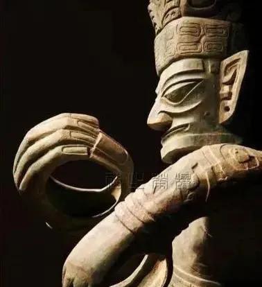 Sanxingdui Bronze Dali Man (Emperor Yao) - iNEWS