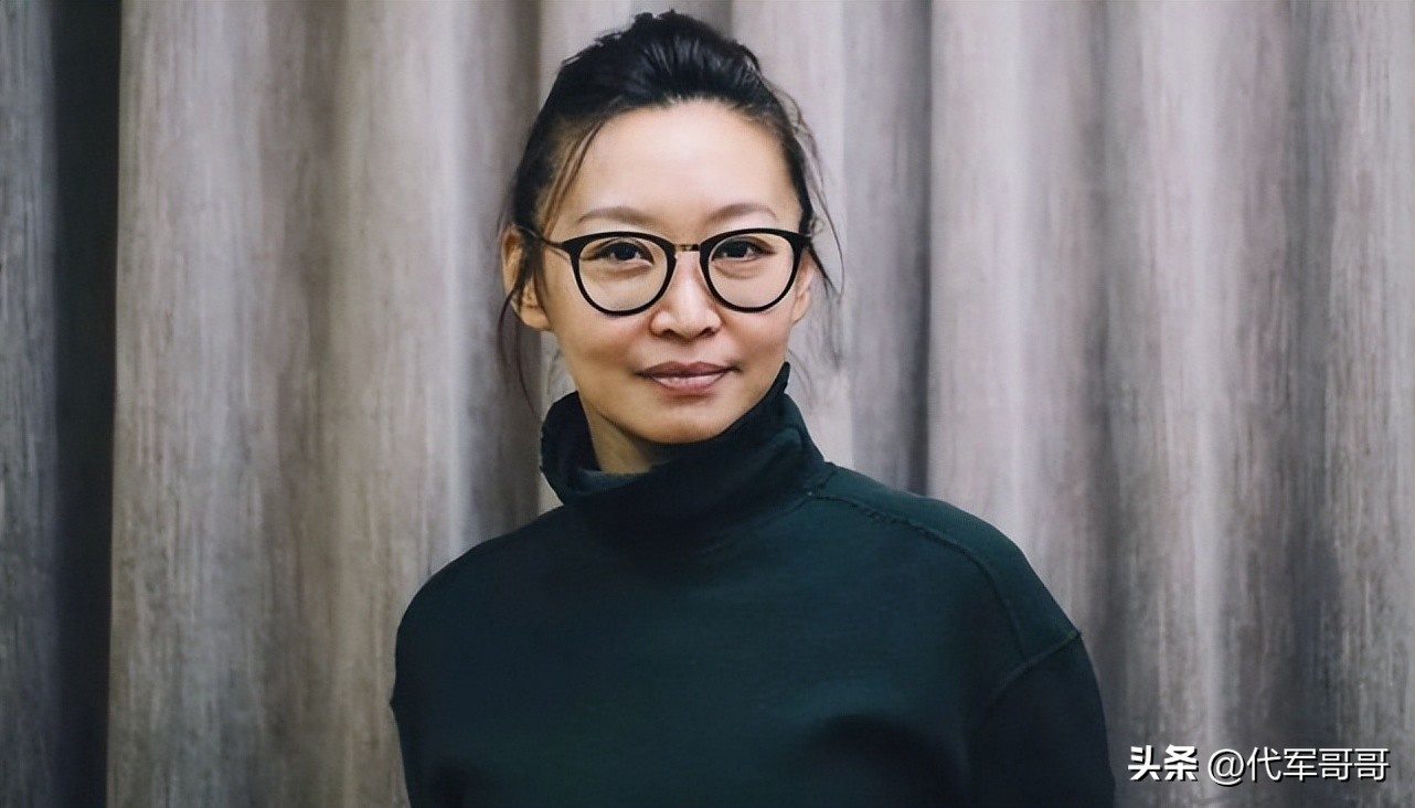 She looks mediocre and has first-class acting skills. She has been ...