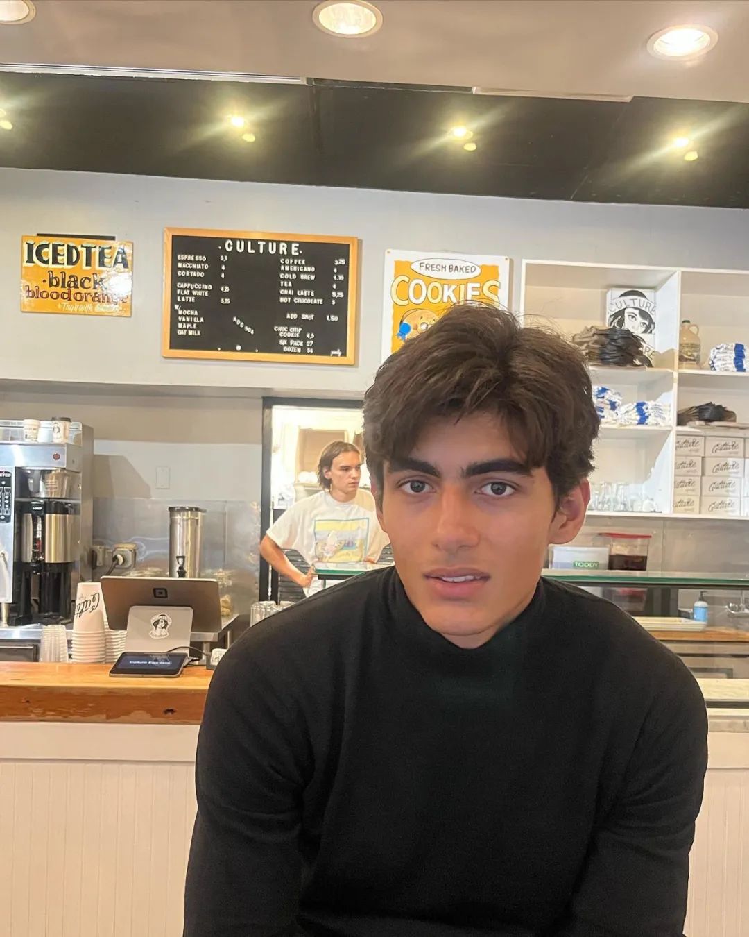 New male model Akbar Shamji Jr. was born in a wealthy family, and his ...