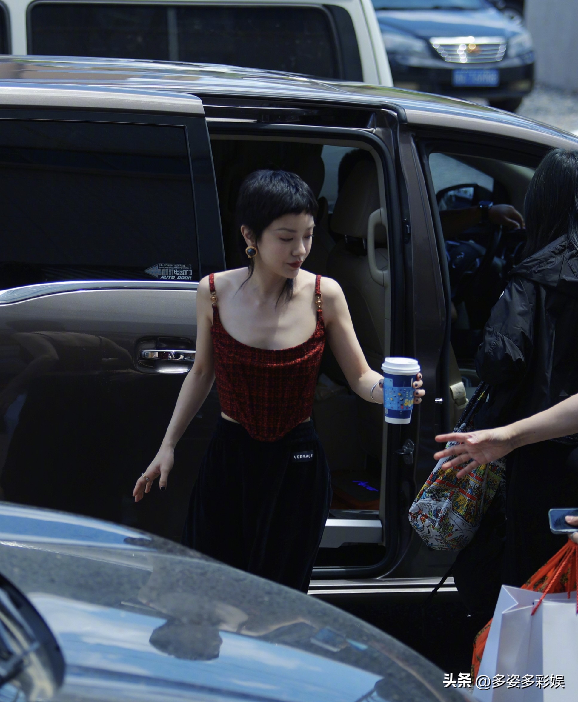 "Goodbye Lover 2" starts recording, Sun Yi shines, Hu Yanbin goes into battle with injuries to ...