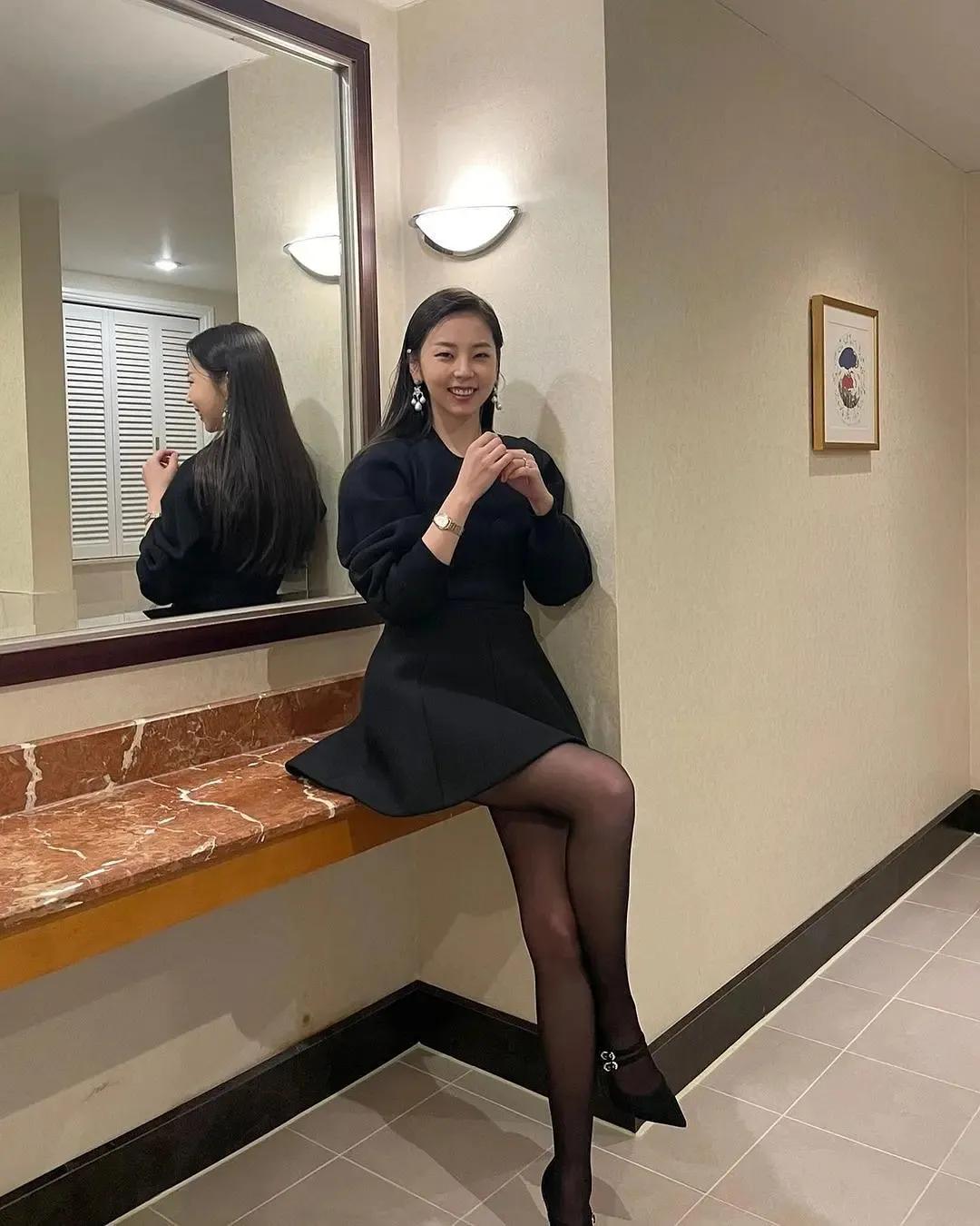 Why is Korean actress Ahn So-hee's appearance so popular in Korea? - iNEWS