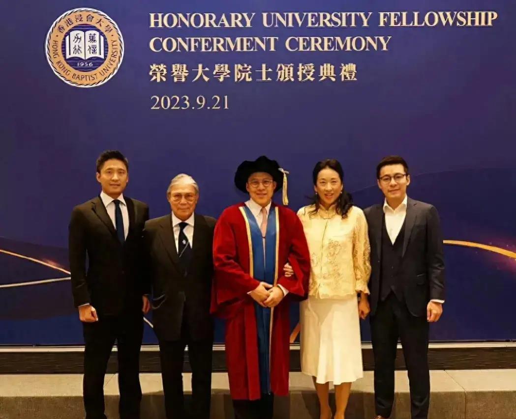 It is revealed that Zhu Lingling's happiness is taken care of by her ex ...